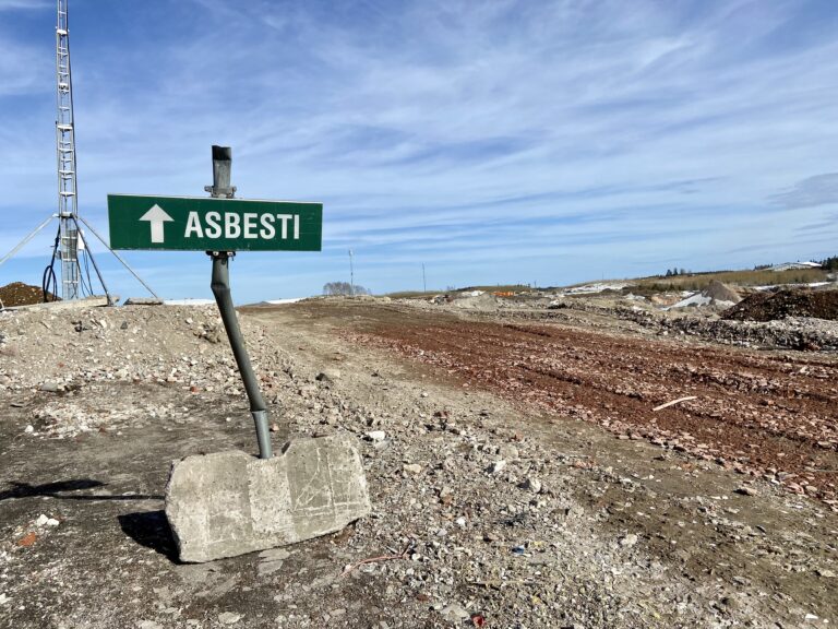 Asbesti - Mustankorkea